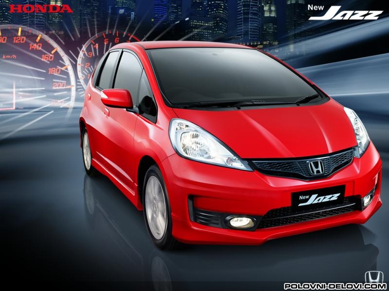 Honda Jazz Kompletan Auto U Delovima