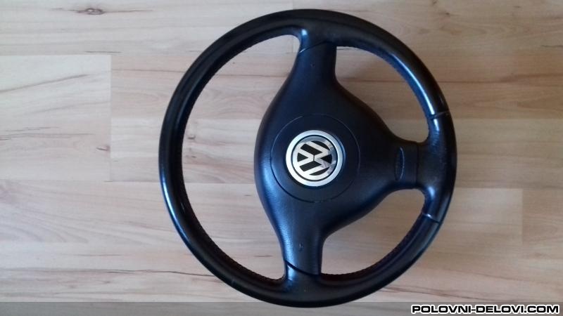 Volkswagen Golf 4 Benzin Enterijer