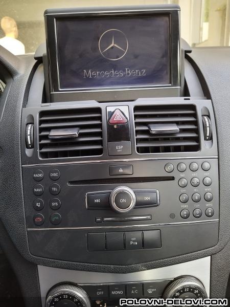 Mercedes C Navigacija Velika Audio