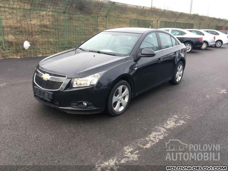 Chevrolet Cruze Kompletan Auto U Delovima