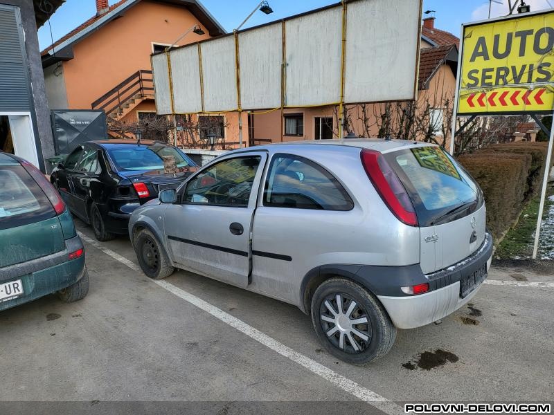 Opel Corsa C 1.0b Kompletan Auto U Delovima