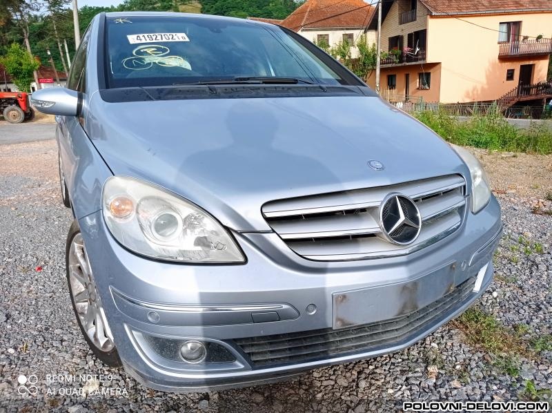 Mercedes B 150 .B180.B200... Karoserija