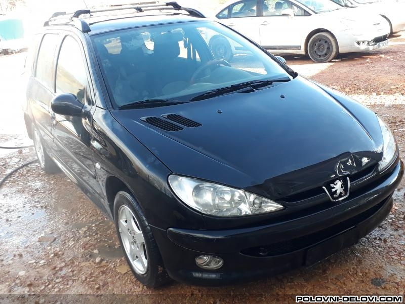 Peugeot 206 XS Crna Boja Delovi Kompletan Auto U Delovima