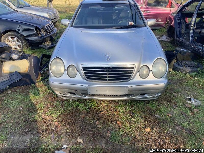 Mercedes E 220 W210 Kompletan Auto U Delovima