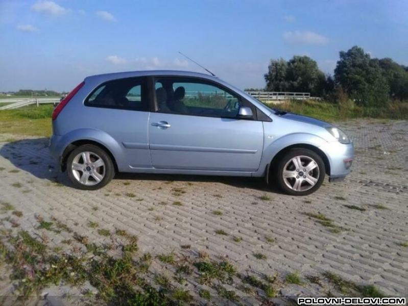 Ford Fiesta 1.3b... Kompletan Auto U Delovima