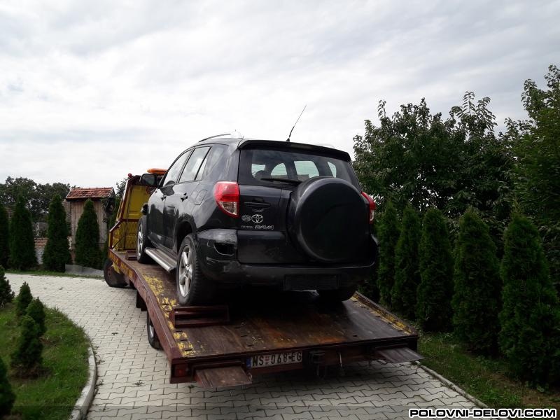 Toyota RAV 4 Kompletan Auto U Delovima