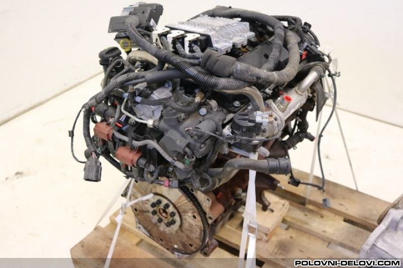 Ford Fiesta Motor Motor I Delovi Motora