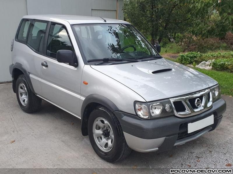 Nissan Terrano II Kompletan Auto U Delovima