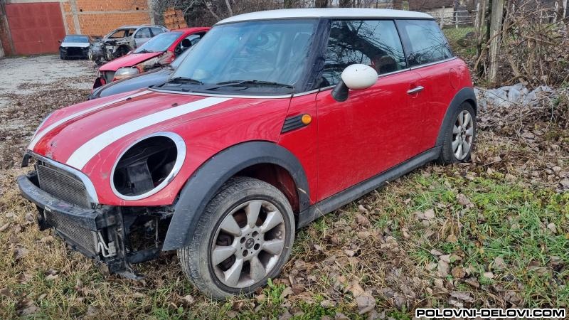 Mini Cooper R56 1.6b Kompletan Auto U Delovima