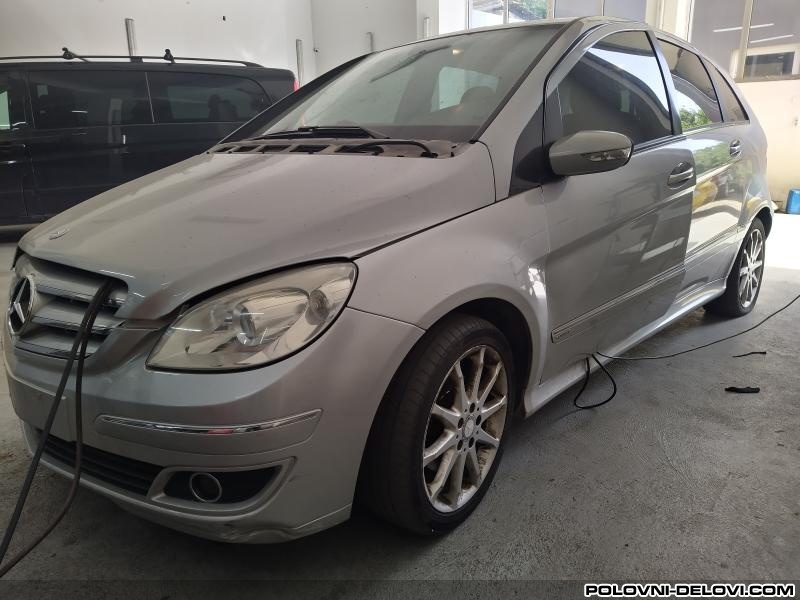 Mercedes B W245 Delovi Kompletan Auto U Delovima