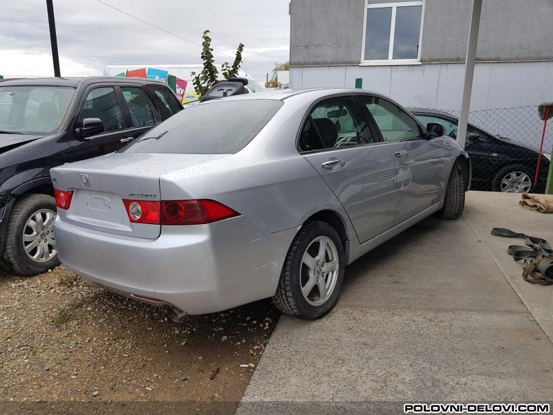 Honda CRX Delovi Za Sve Honde Kompletan Auto U Delovima