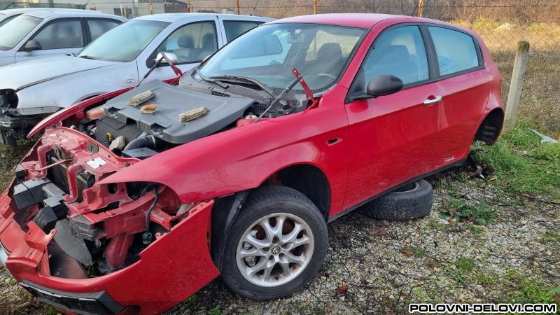 Alfa Romeo 147 1.6b Restajling Kompletan Auto U Delovima