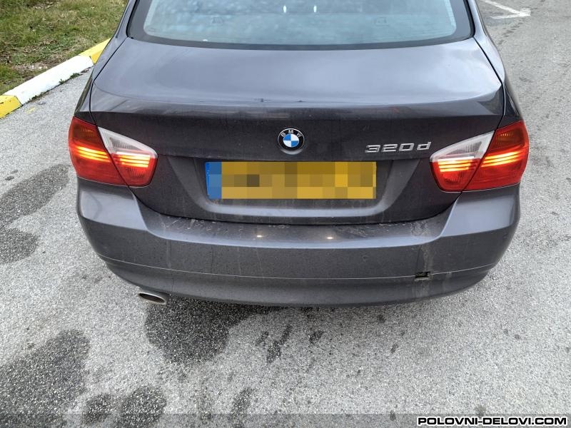 BMW 320 Zadnji Branik Karoserija