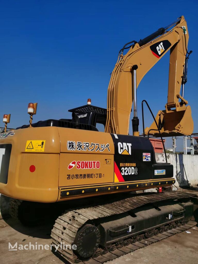 Caterpillar 320D2 bager guseničar