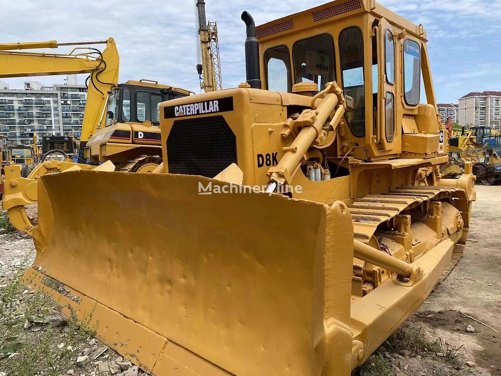 Caterpillar D8K buldožer