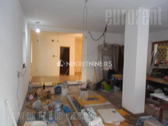 #35591, Izdavanje, Lokal, ĐERAM, 1000 EUR