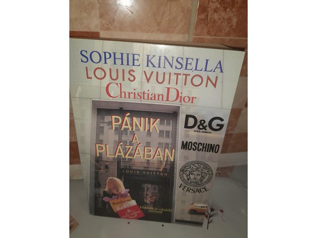 Sophie Kinsella Pánik a plázában