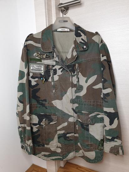 Mango teksas jakna u vojničkom printu