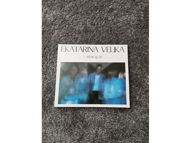 EKV - S VETROM UZ LICE