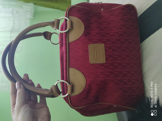 Nova Revlon torba