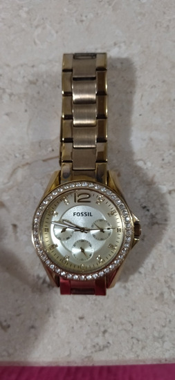 Fossil zenski sat