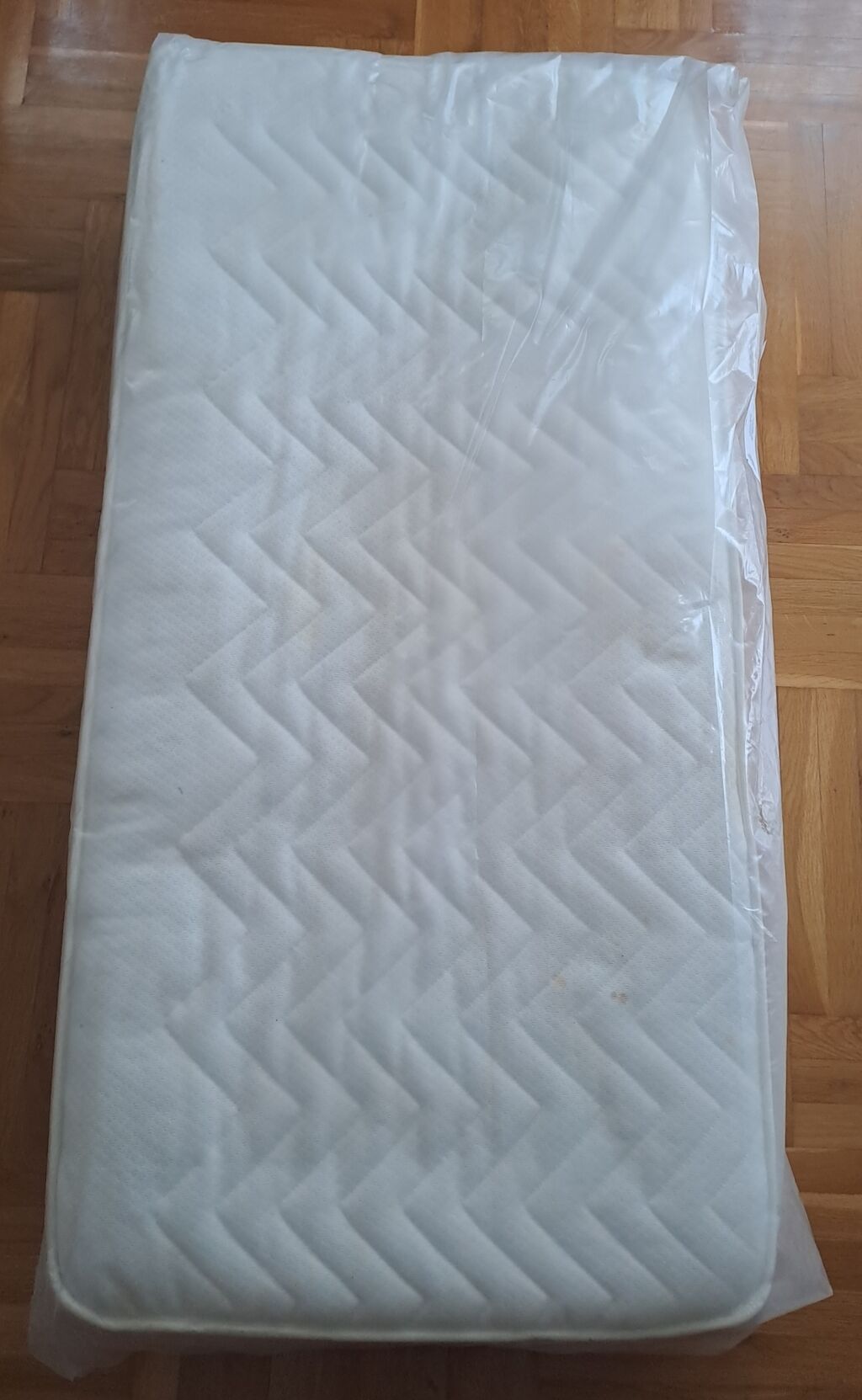 Prodajem korišćen dušek za krevetac, dimenzije 60×120 visina 20