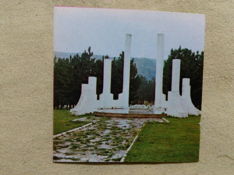 Spomenici revolucije broj 41