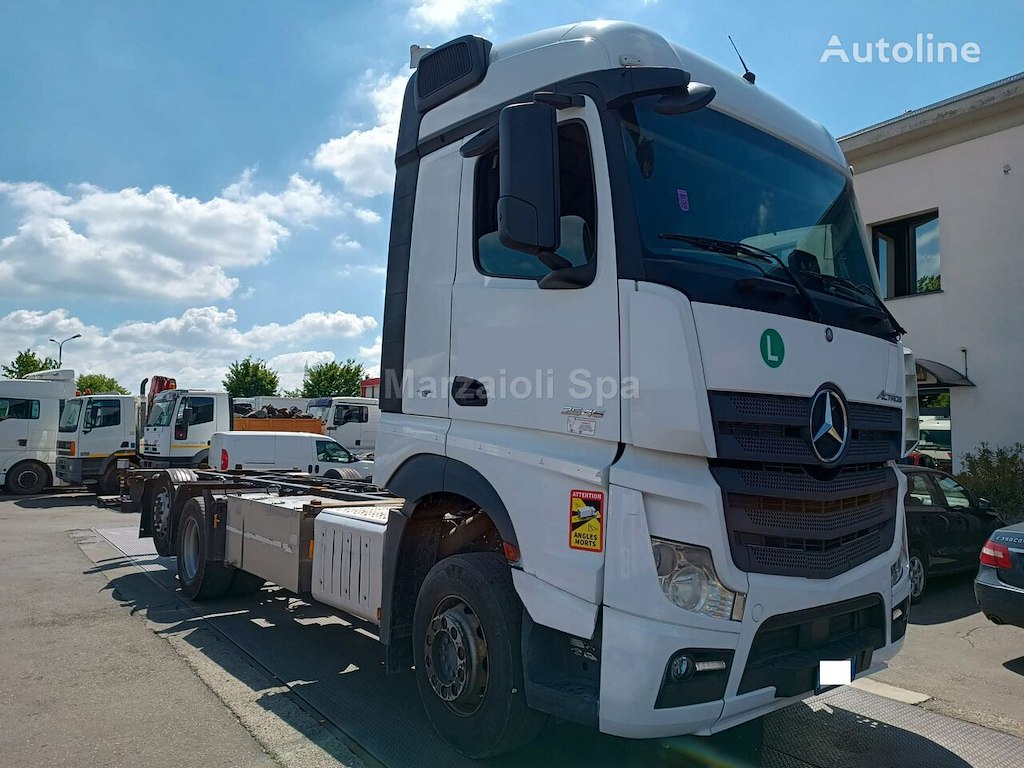 Mercedes-Benz Actros 2545 vozilo za prevoz kontejnera