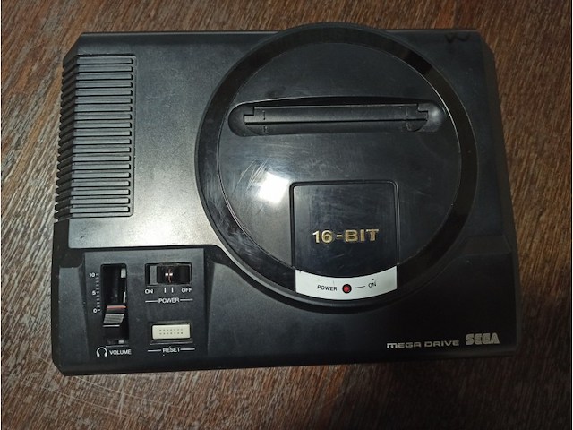 sega. mega drive 1 kon .sa sl ispravna