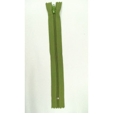 Rajsferšlus 20 cm-Maslinasto zelena