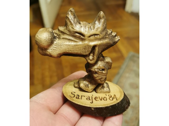 Sarajevo ZOI Vučko, Drvena Figura