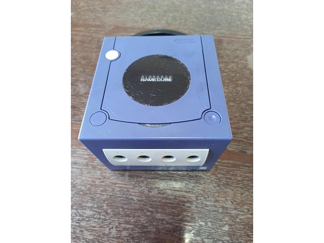 nintendo game cube konzola ispravna ko sa slika