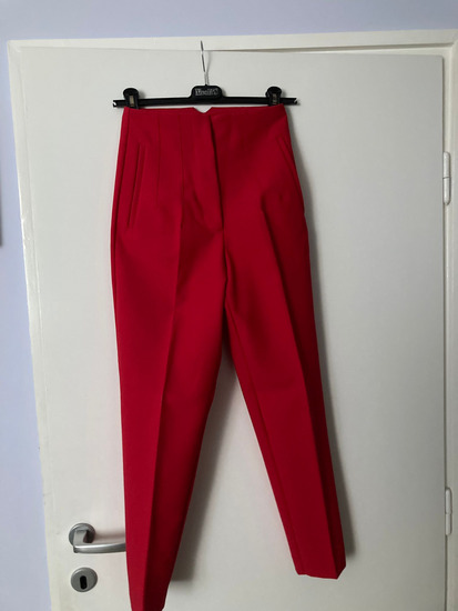 Zara pantalone