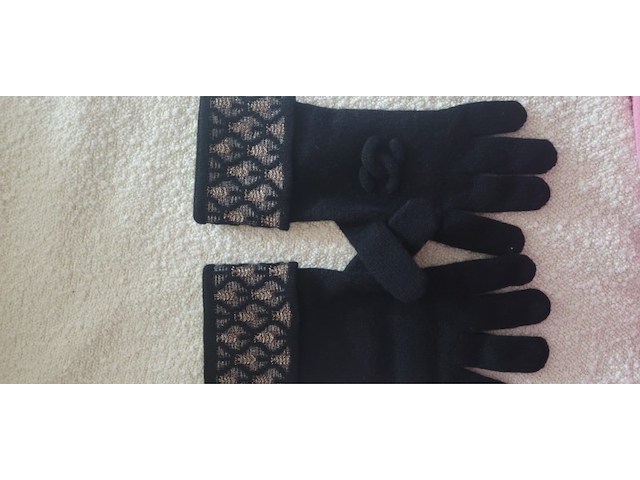 **Chanel rukavice**