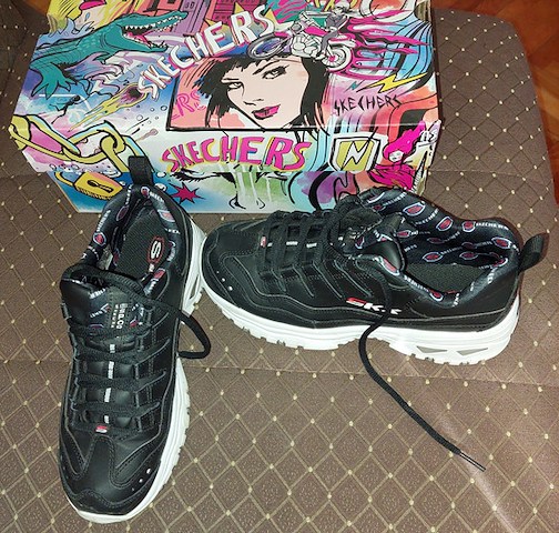 Skechers patike 37