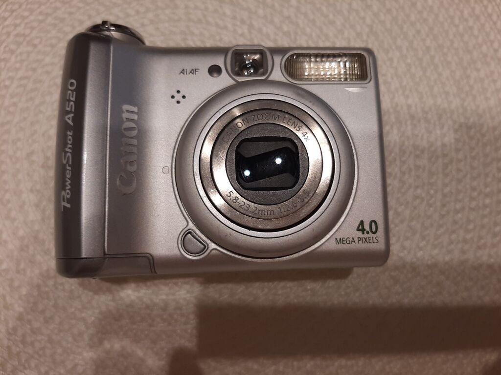 Fotoaparat digitalni A520 "Canon"