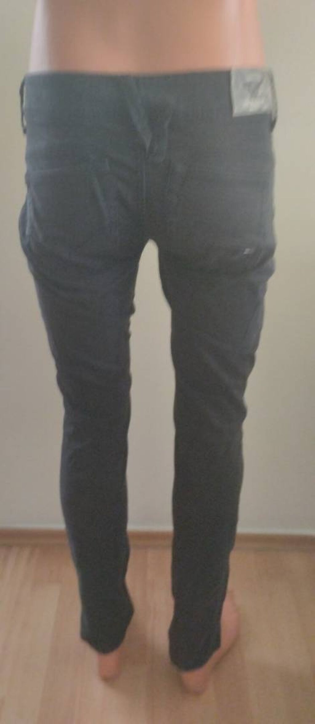 Pantalone L (EU 40), bоја - Crna