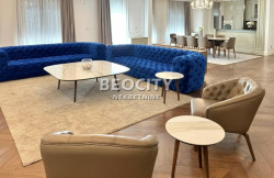 Vračar, Čubura, , 5.0, 200m2, 4000EUR