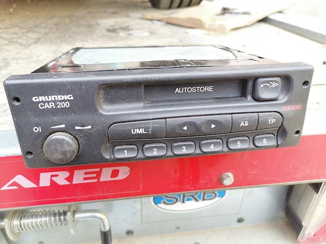 OPEL radio kasetofon GRUNDIG CAR 200