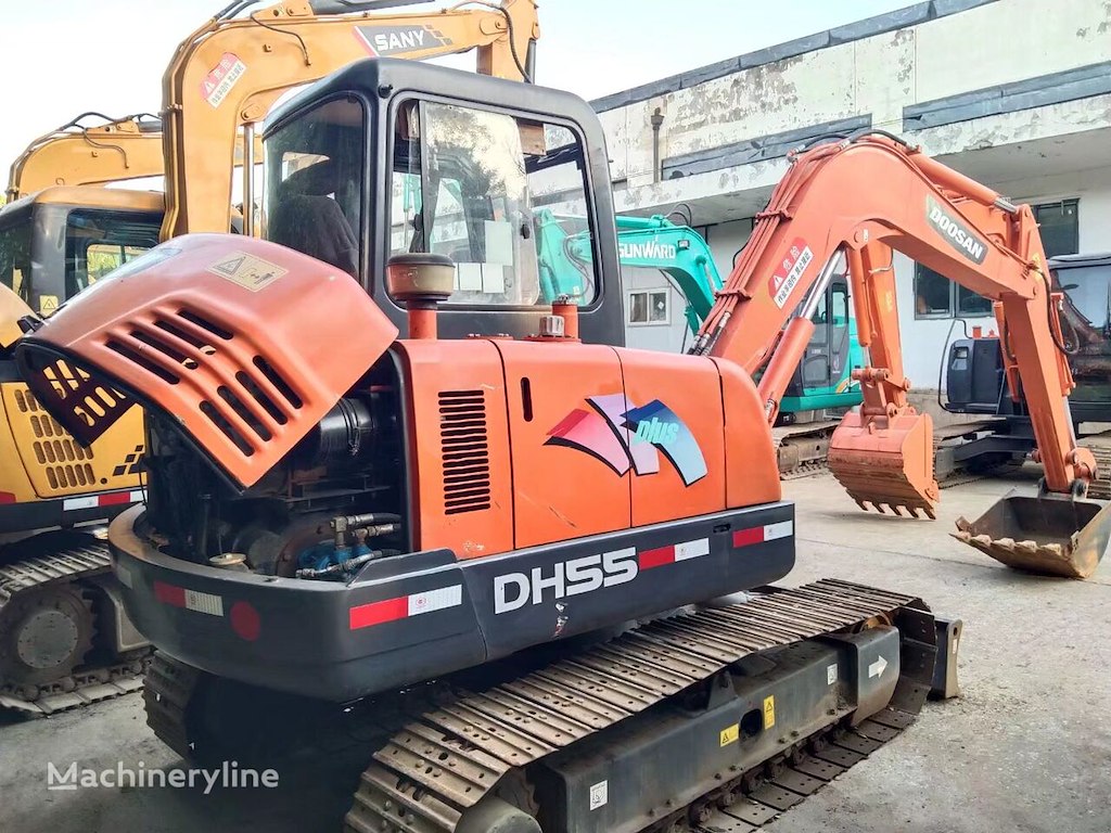 Doosan DH55 DX60 bager guseničar