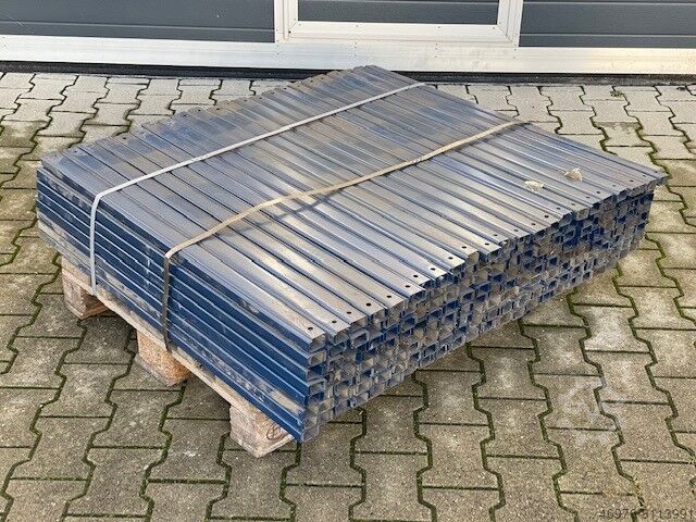 Truss truss truss za stalak za palete
Mecalux / Länge: 851 mm / C40x25x8mm / Maß Mitte-Mitte-Bohrloch 795 mm / blau