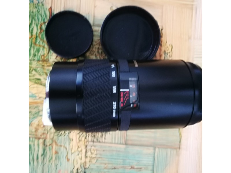 YAŠIKA AF 70-210mm 1 PREMA 4,5 KUČERA JAPAN