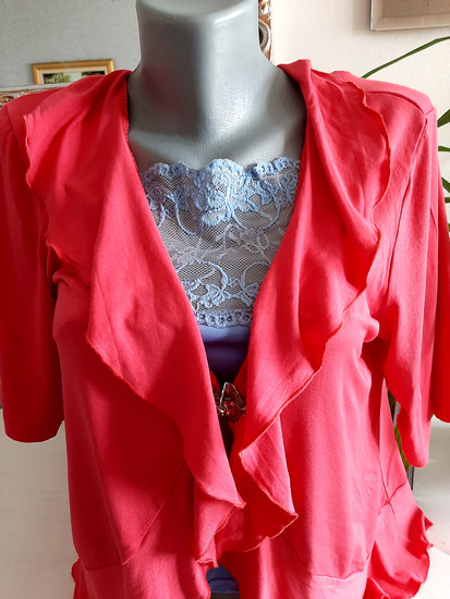 Pink ogrtač bolero Amd