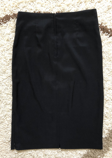 Crna pencil suknja