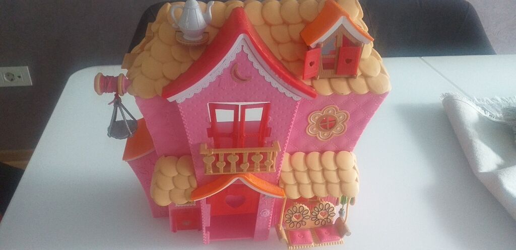 Kućica Mini Lalaloopsy na 3 sprata, uzrast 4+, dimenzije 30x14x28