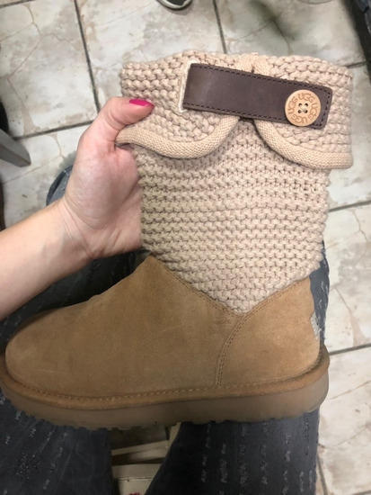 UGG NOVO