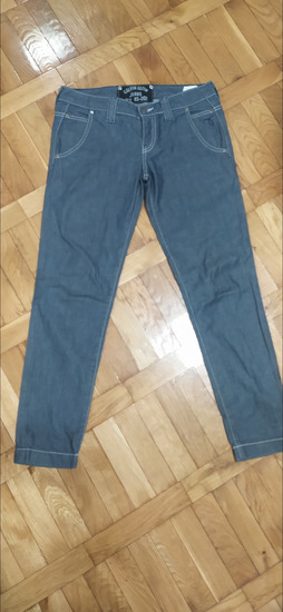 Calvin Klein farmerke 27 S M