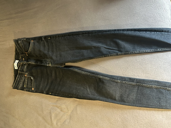 Zara tamne skinny farmerke