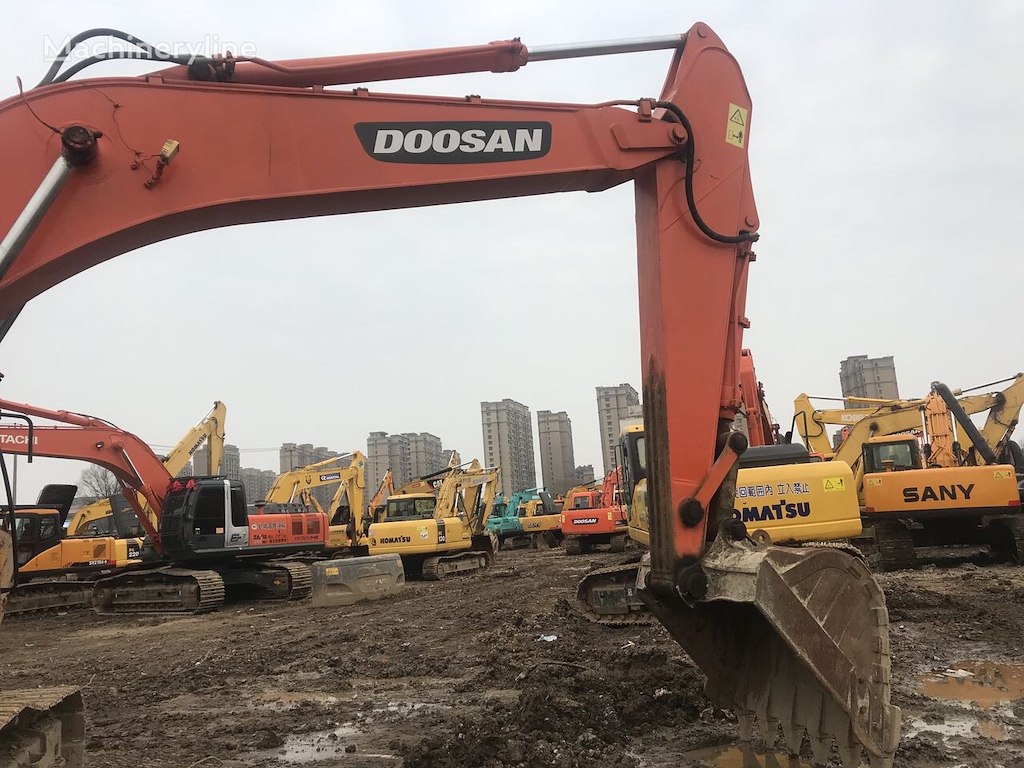 Doosan DH300LC-7 bager guseničar