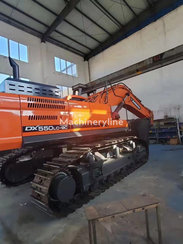 Novi Doosan DX550 bager guseničar